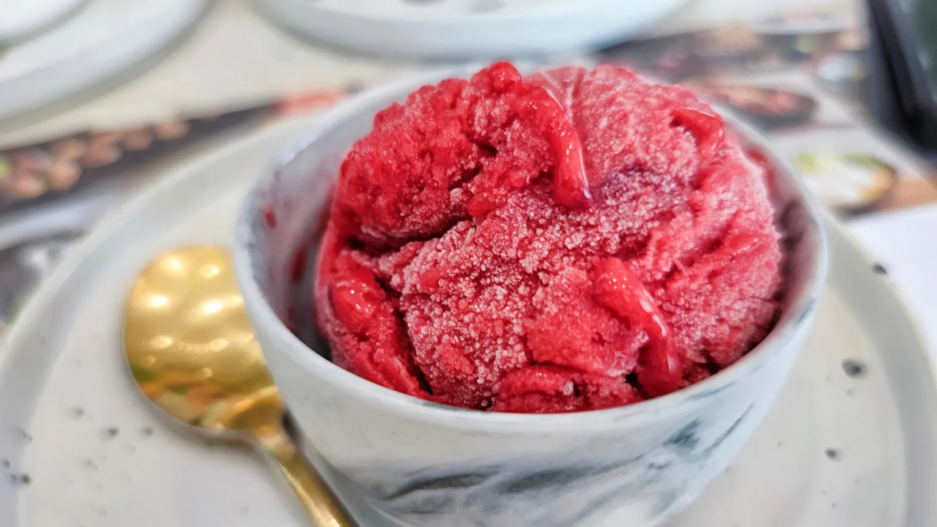 3 receitas de gelado de fruta que já sabem a verão
