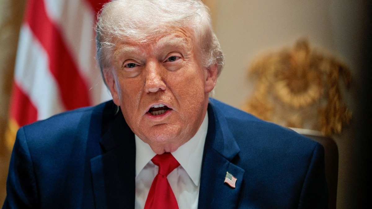 Trump enters high-stakes White House meeting on final decision on Iran deal
