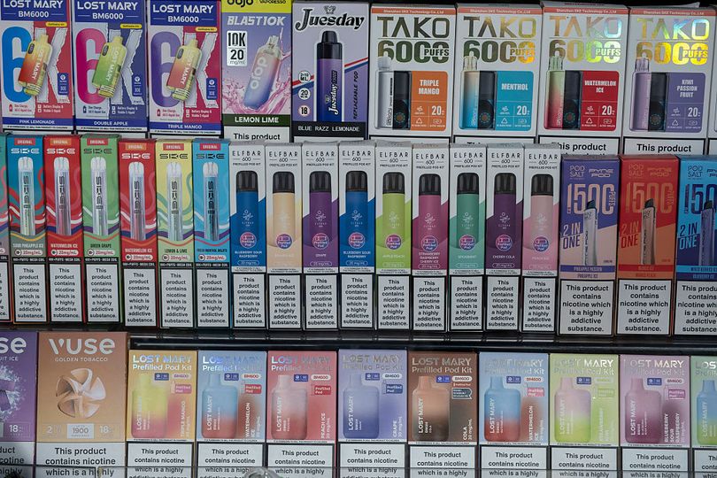 Clydebank shopkeeper banned after selling vapes to teens despite warnings