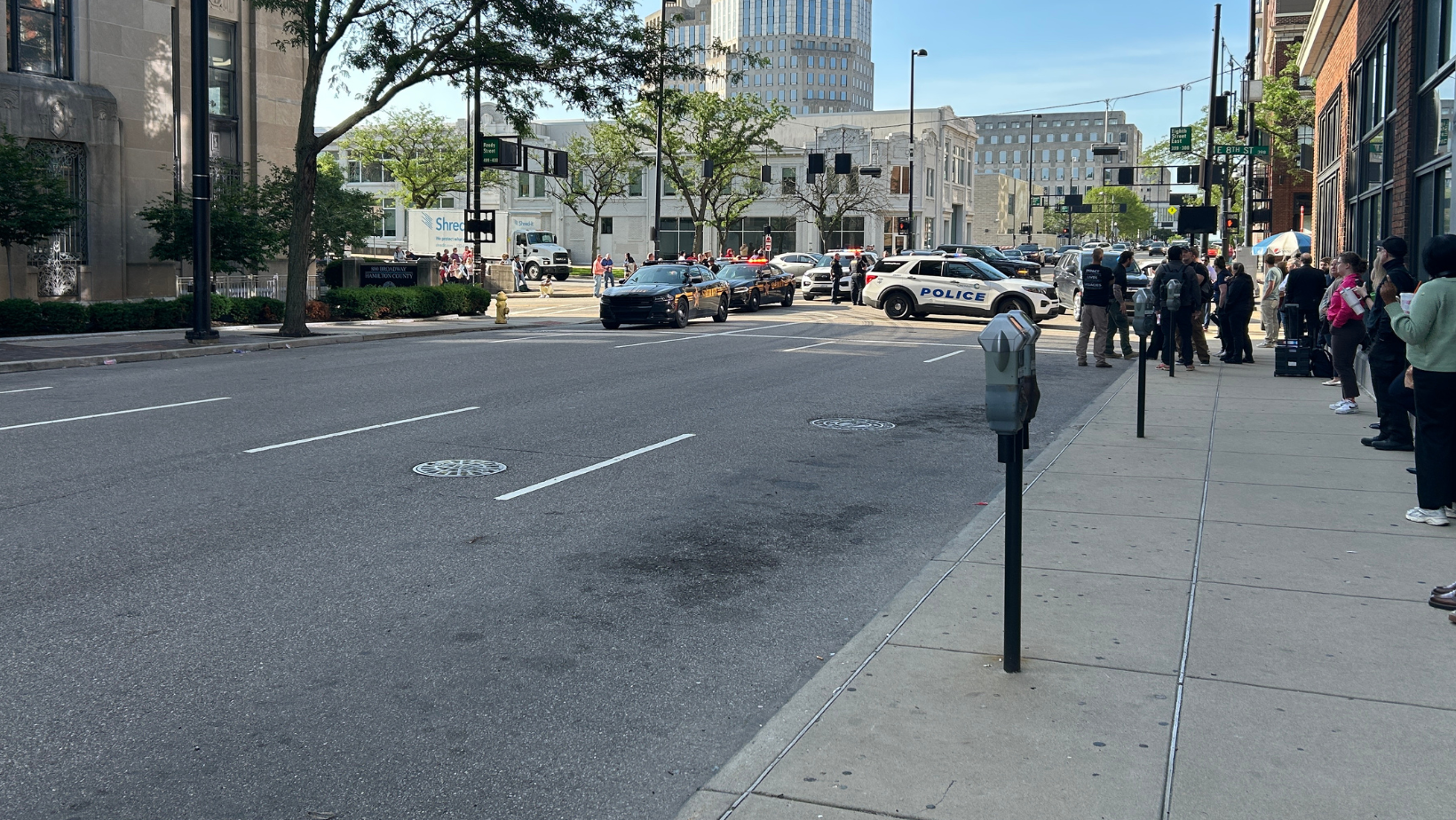 All-clear given after bomb unit responds to investigate suspicious ...