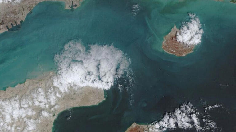 Strait of Hormuz, nuclear stockpile: Two sticking points in Iran-US ...