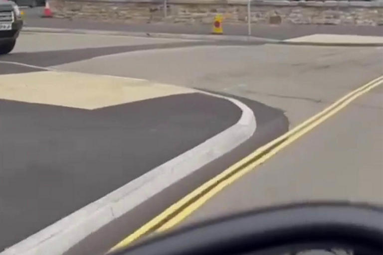 Drivers baffled by double yellow lines painted across T-junction