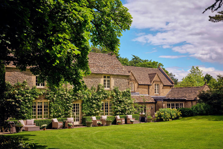 Summer has arrived in Britain – experience it in full bloom with PoB Hotels