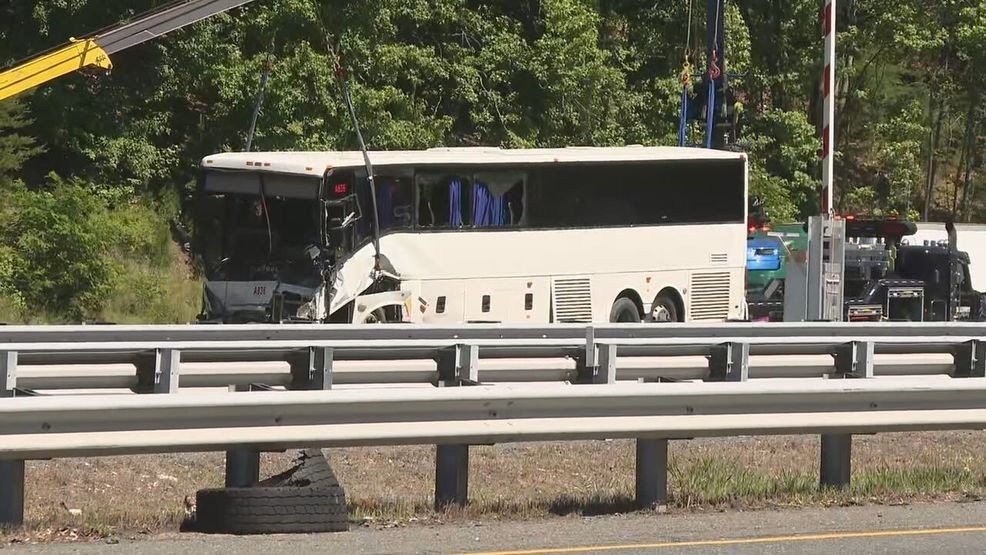 How to make sure you book or hire a reputable bus company for travel