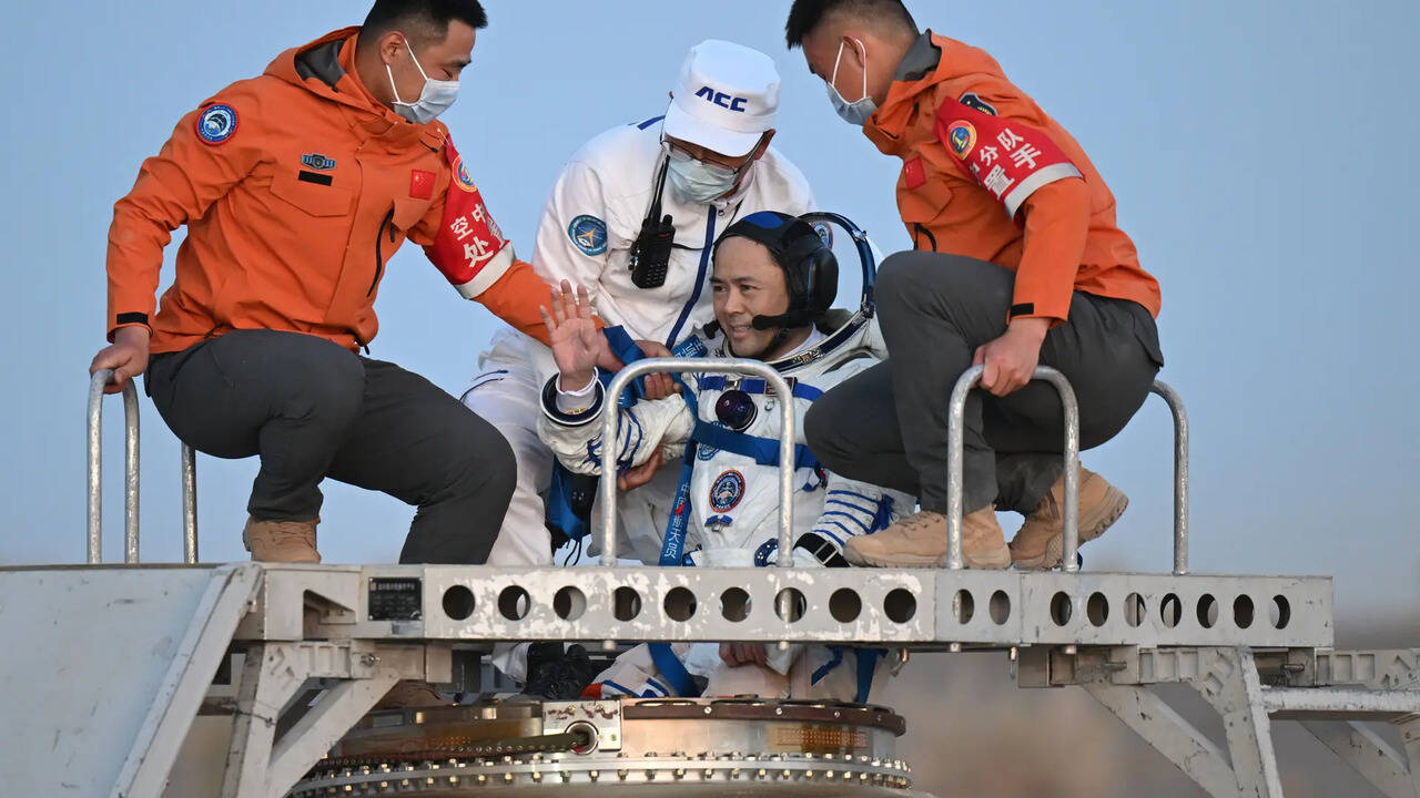 Three Chinese astronauts set record with nearly seven months in space