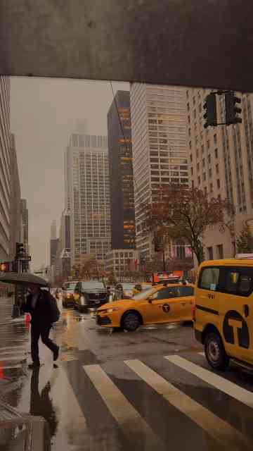 Rainy day mood in Gotham City