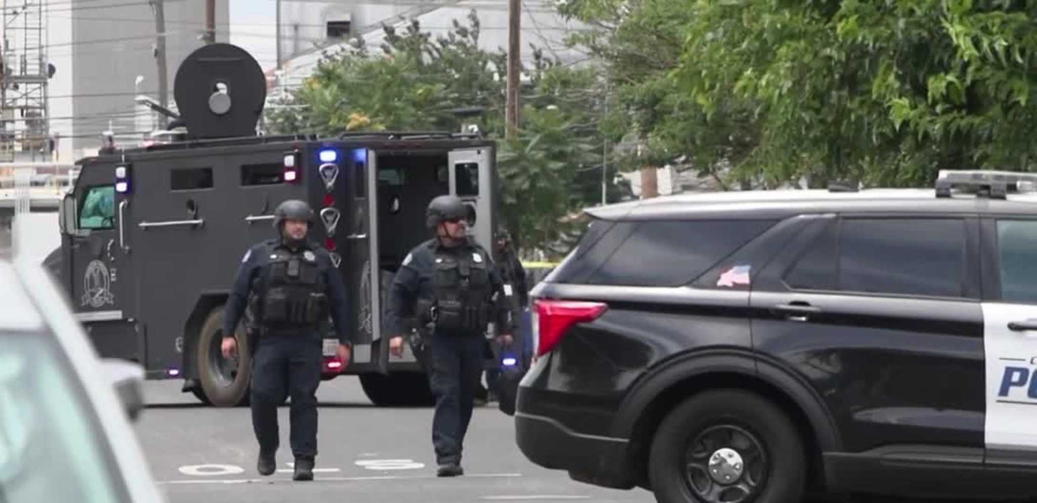 2 women, infant dead after triple stabbing in Modesto, police say