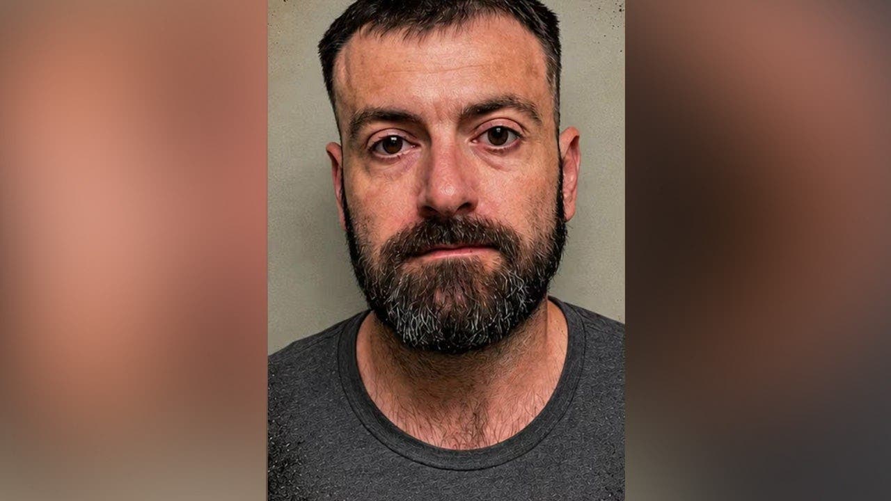 Manhunt targets 'armed and dangerous' murder suspect now on state's ...