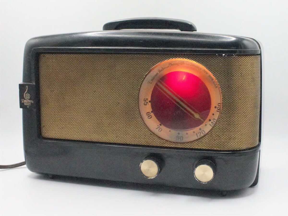 5 old tech gadgets that are surprisingly valuable today