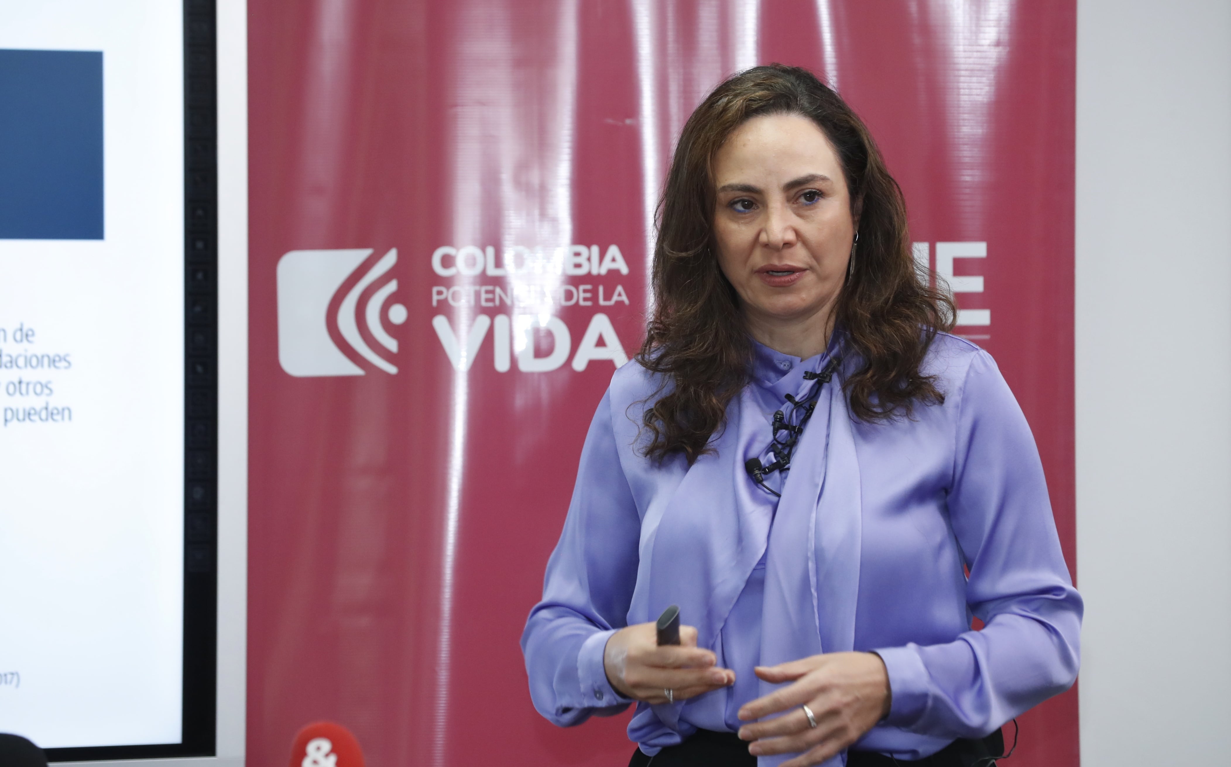 Desempleo en Colombia fue de 8,8 % en abril de 2026 y se mantuvo igual ...