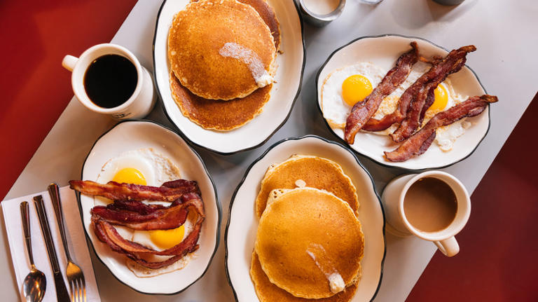 The chain restaurant you didn't realize served breakfast all day