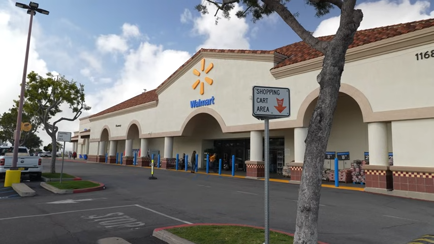 Watch why thousands of retail stores are vanishing across America