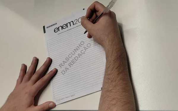 Enem 2026: candidatos com crises de ansiedade ou TOC poderão contar com ...