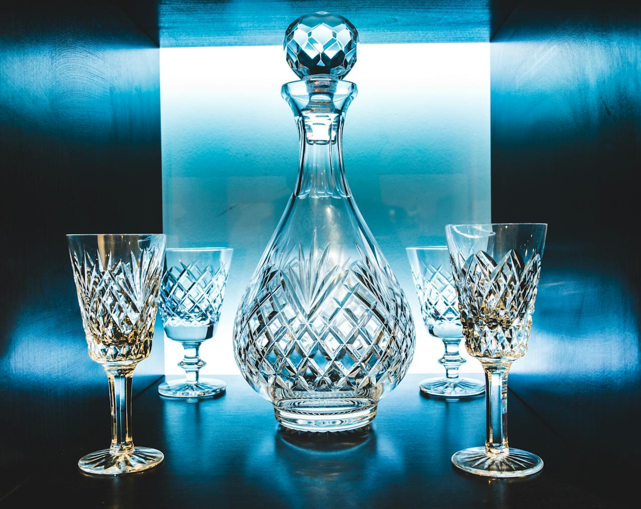 12 items that confuse airport X-ray scanners (from leaded crystal to ...
