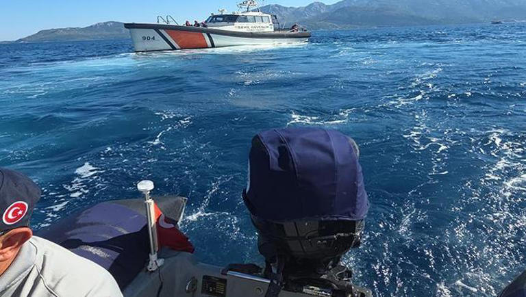 SON DAKİKA: Muğla Marmaris'te tur teknesi battı! Yolcular tahliye edildi