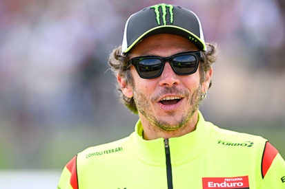 MotoGP Italia 2026: Di Giannantonio lidera la práctica interrumpida por ...