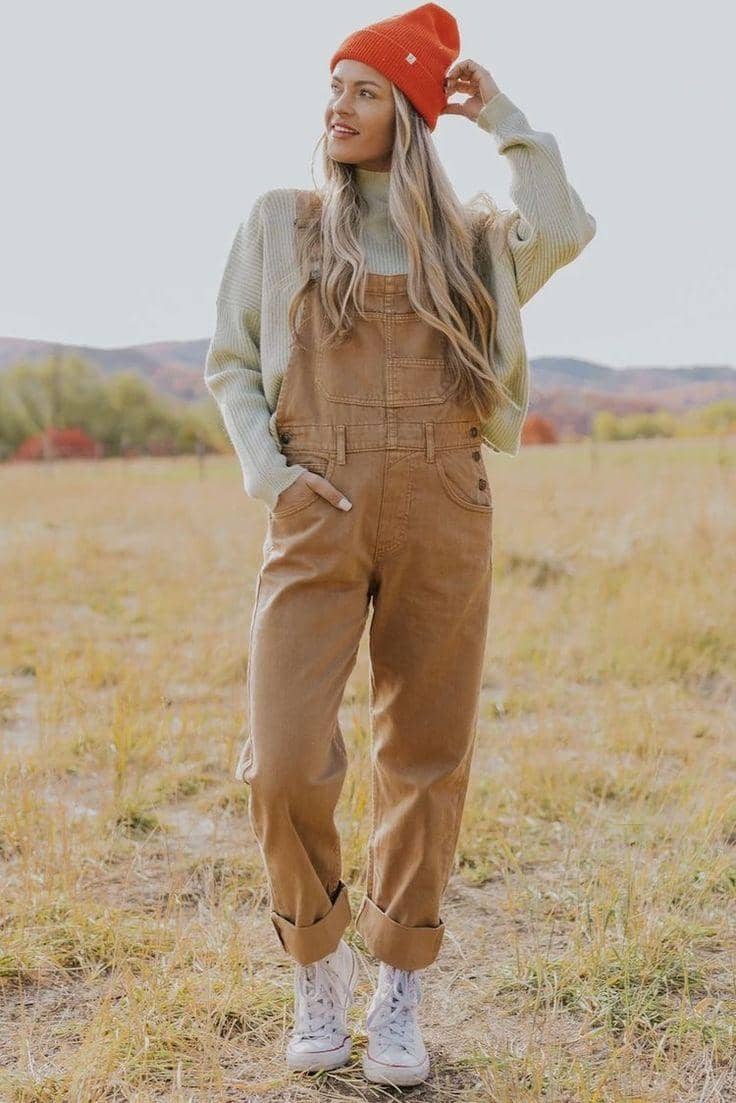 12 outfit camping perempuan yang stylish tapi nyaman
