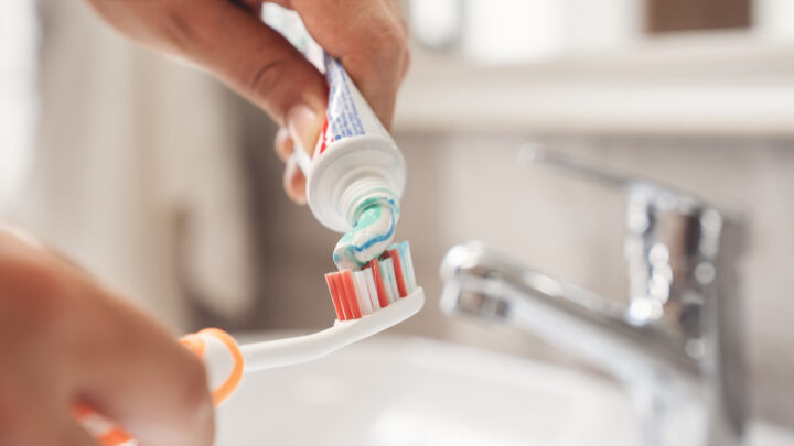 Dentists say your toothpaste cap is germier than you think