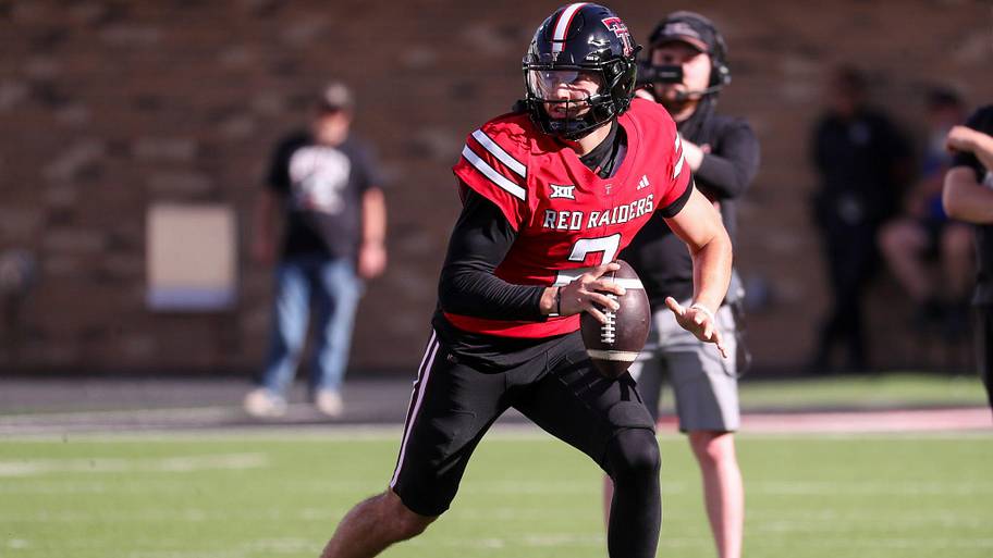 Colts could make unexpected move for controversial quarterback