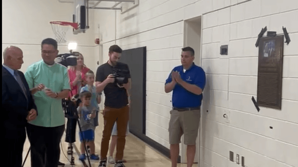 Wheeling YMCA dedicates renovated gym to Bob and Jody Contraguerro