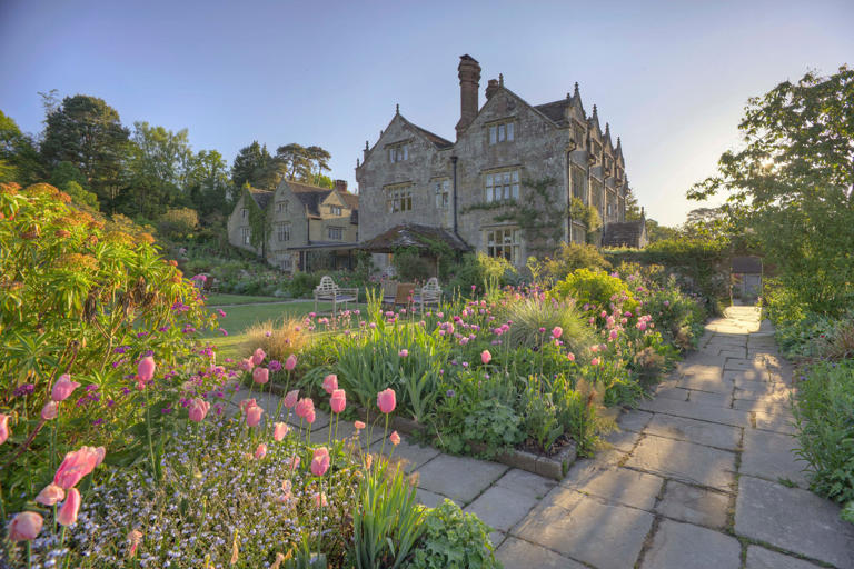 Summer has arrived in Britain – experience it in full bloom with PoB Hotels