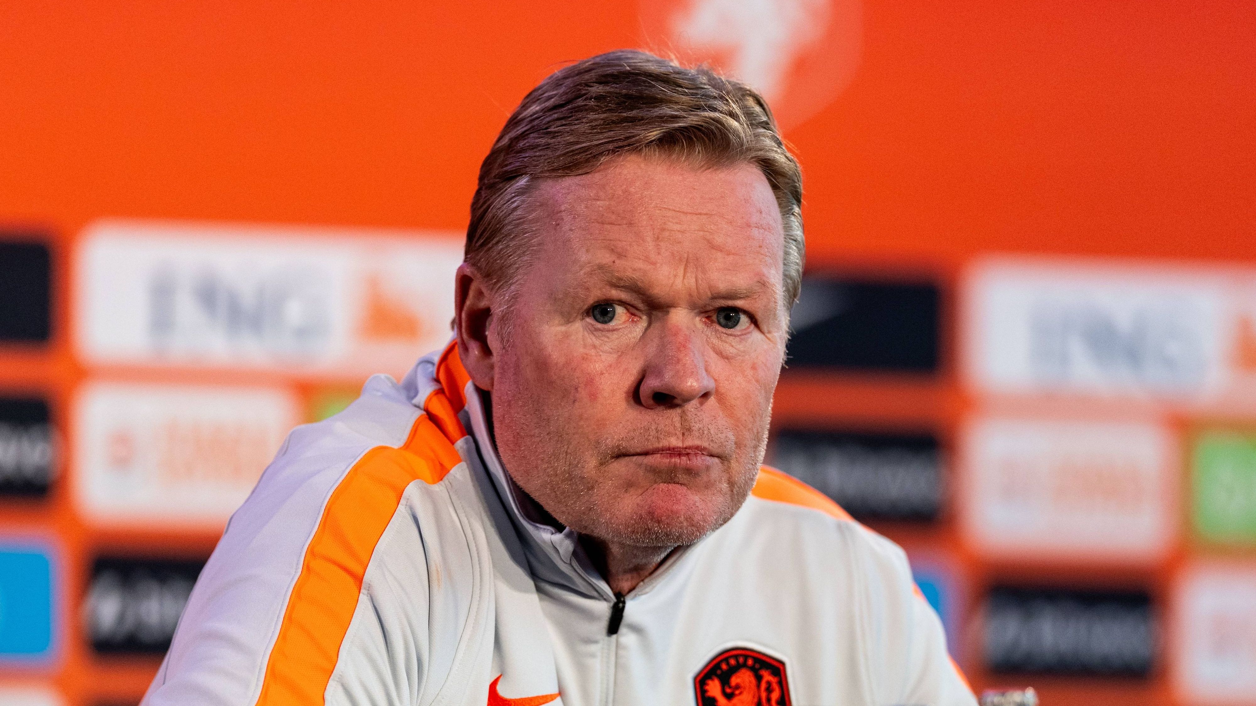 Van der Vaart betrapt Koeman op 'leugen' over plan voor WK