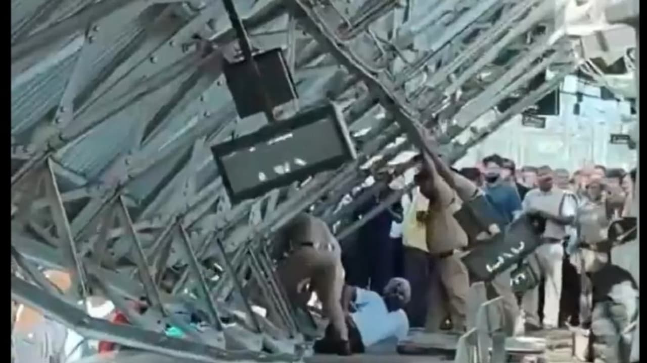 Chaos at Lucknow's Charbagh railway station as platform roof collapse ...