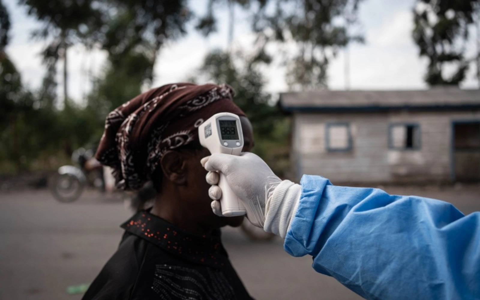 Uganda slams 'unfair' Ebola air travel restrictions