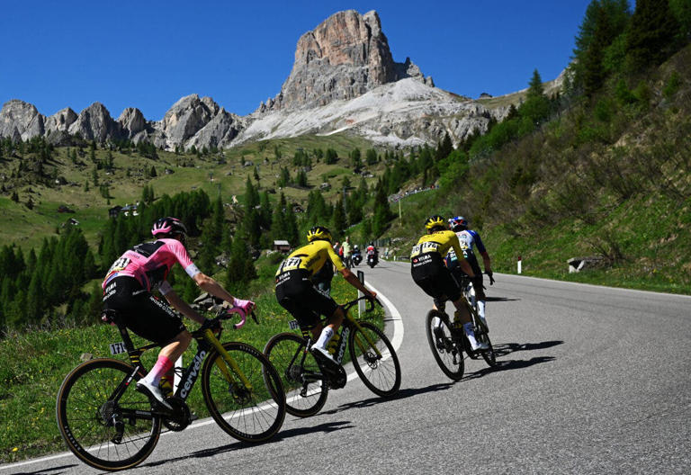 Giro d'Italia stage 19: Kuss completes Grand Tour sweep, Vingegaard ...