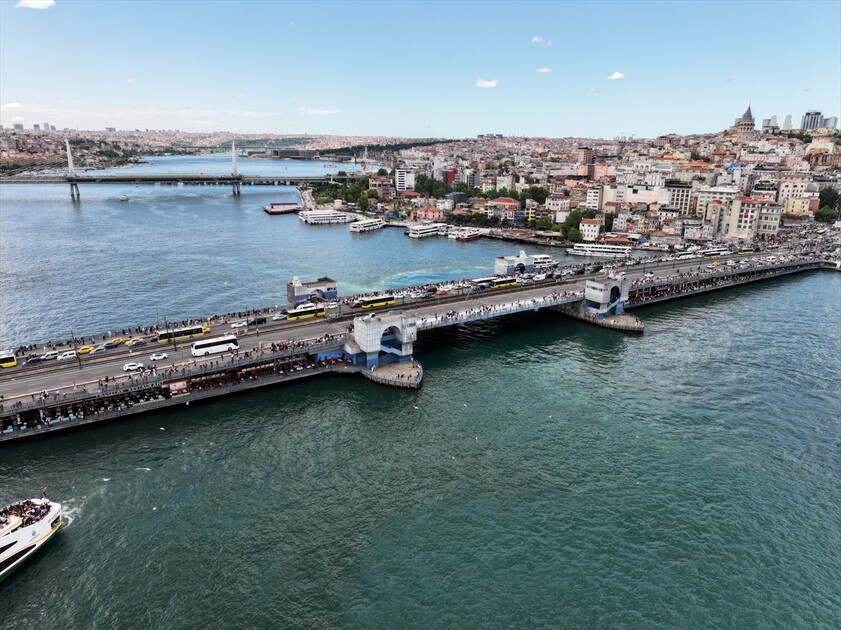 İstanbul’un Fethi'nin 573. yıl dönümünde kentin güzelliği havadan ...