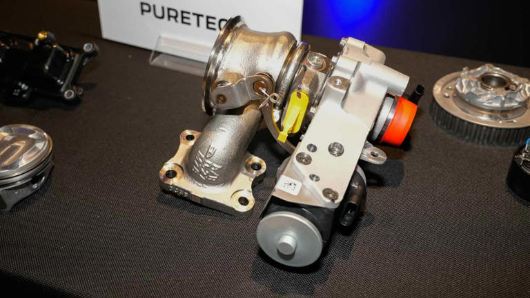 Peugeot: adiós PureTech, bienvenido Turbo 100
