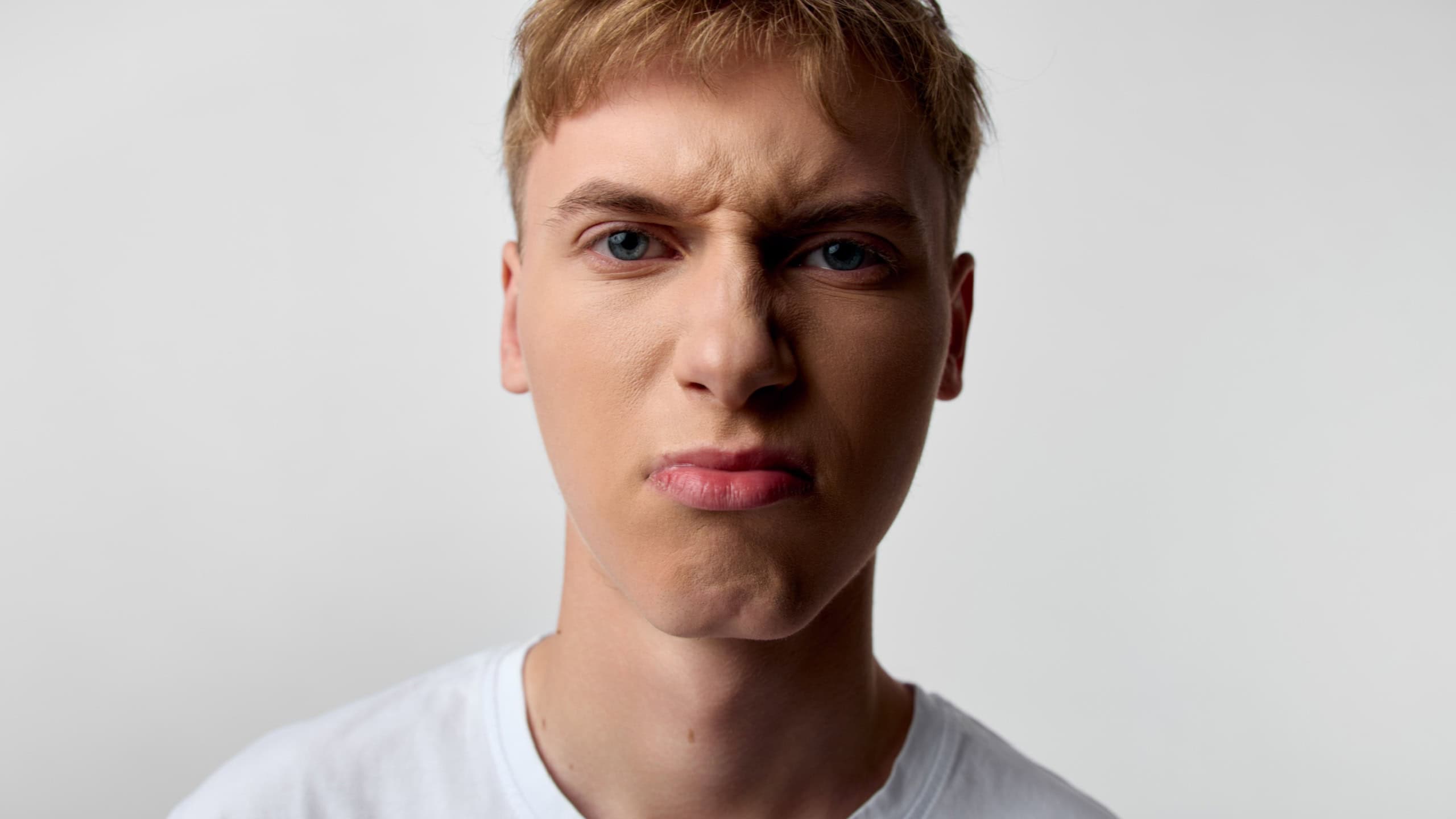 If a man has these 10 habits, he is likely a low-quality human being