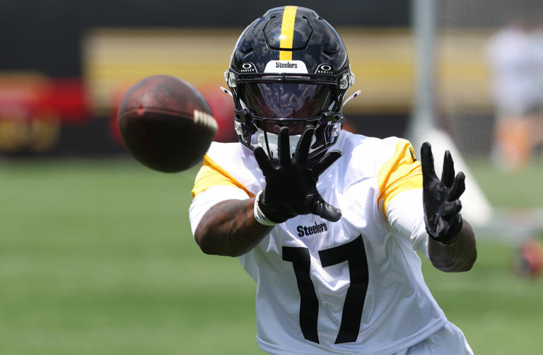 'Difficult to deal with:' Steelers drawing massive buzz after NFL ...