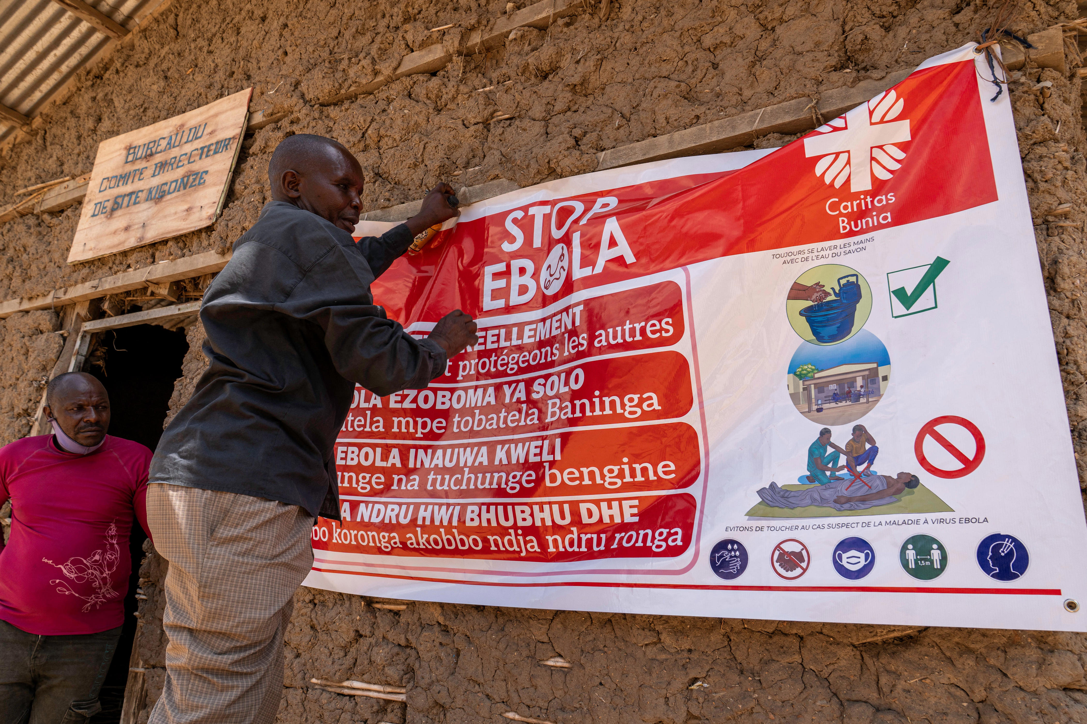 Kenyan court blocks Ebola quarantine facility for Americans