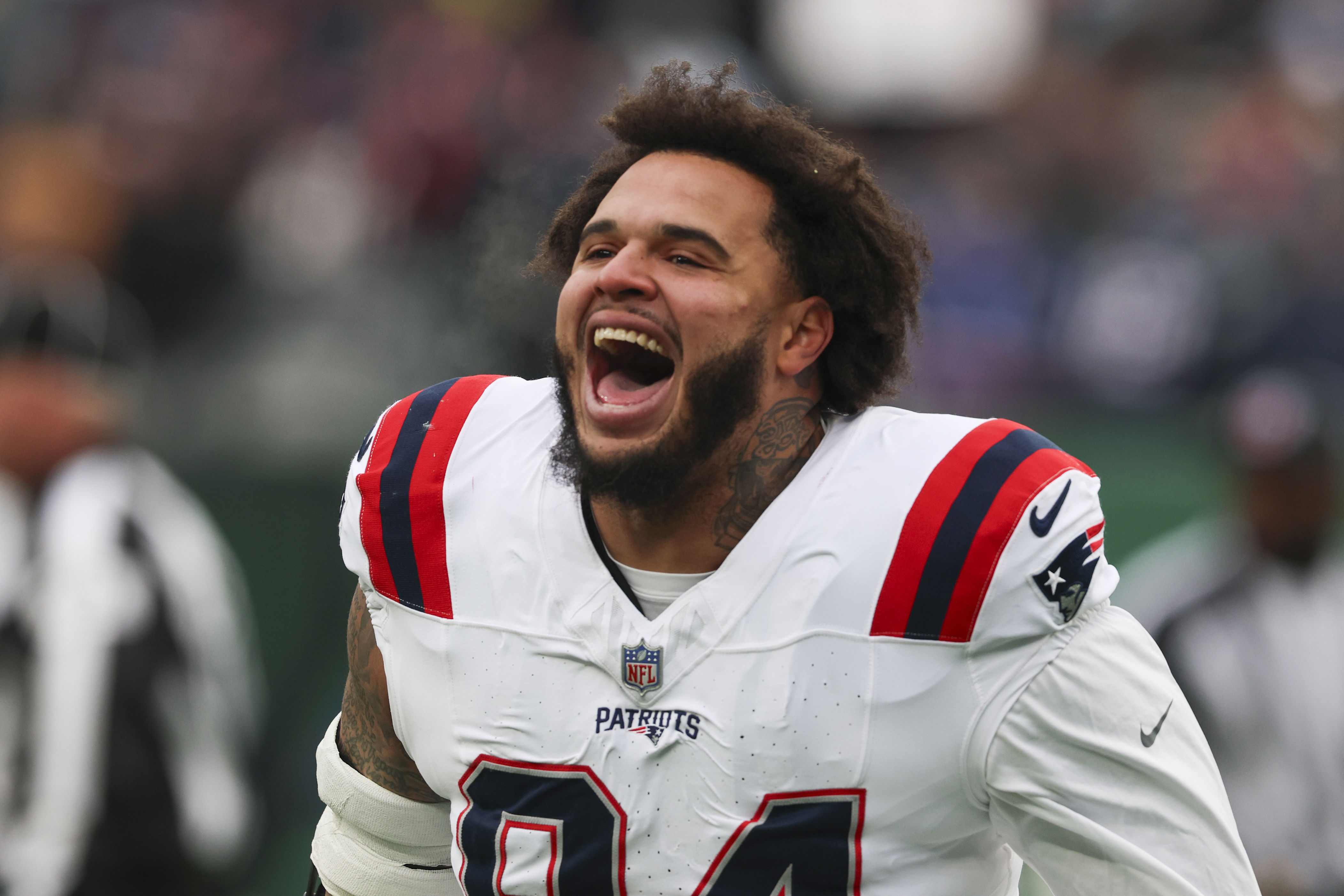 Patriots links 5/29/26: OTA notebook: Lomu, WRs, Drake, Durden; more!