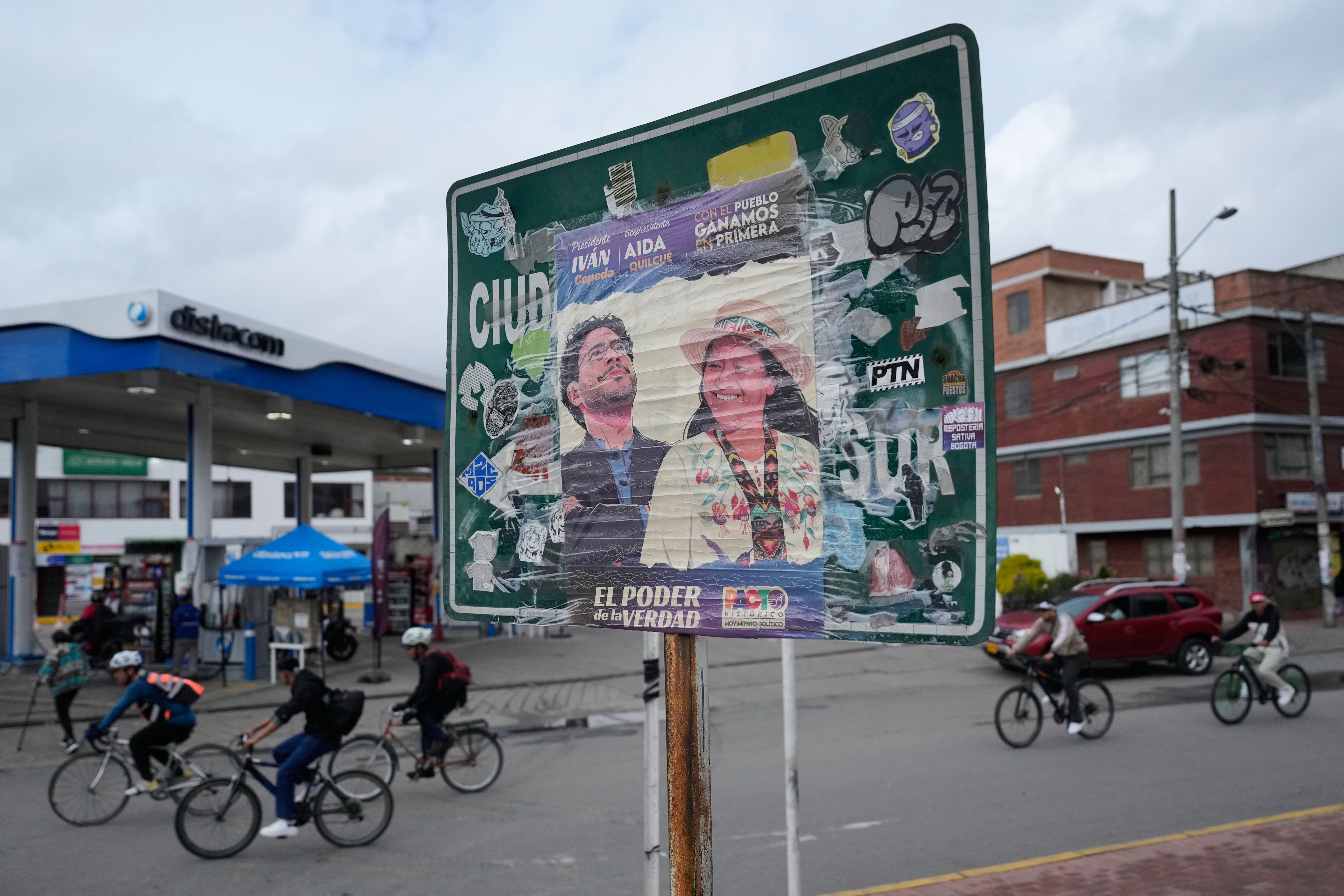 Colombia acude a las urnas dividida entre consolidar o revertir la ...