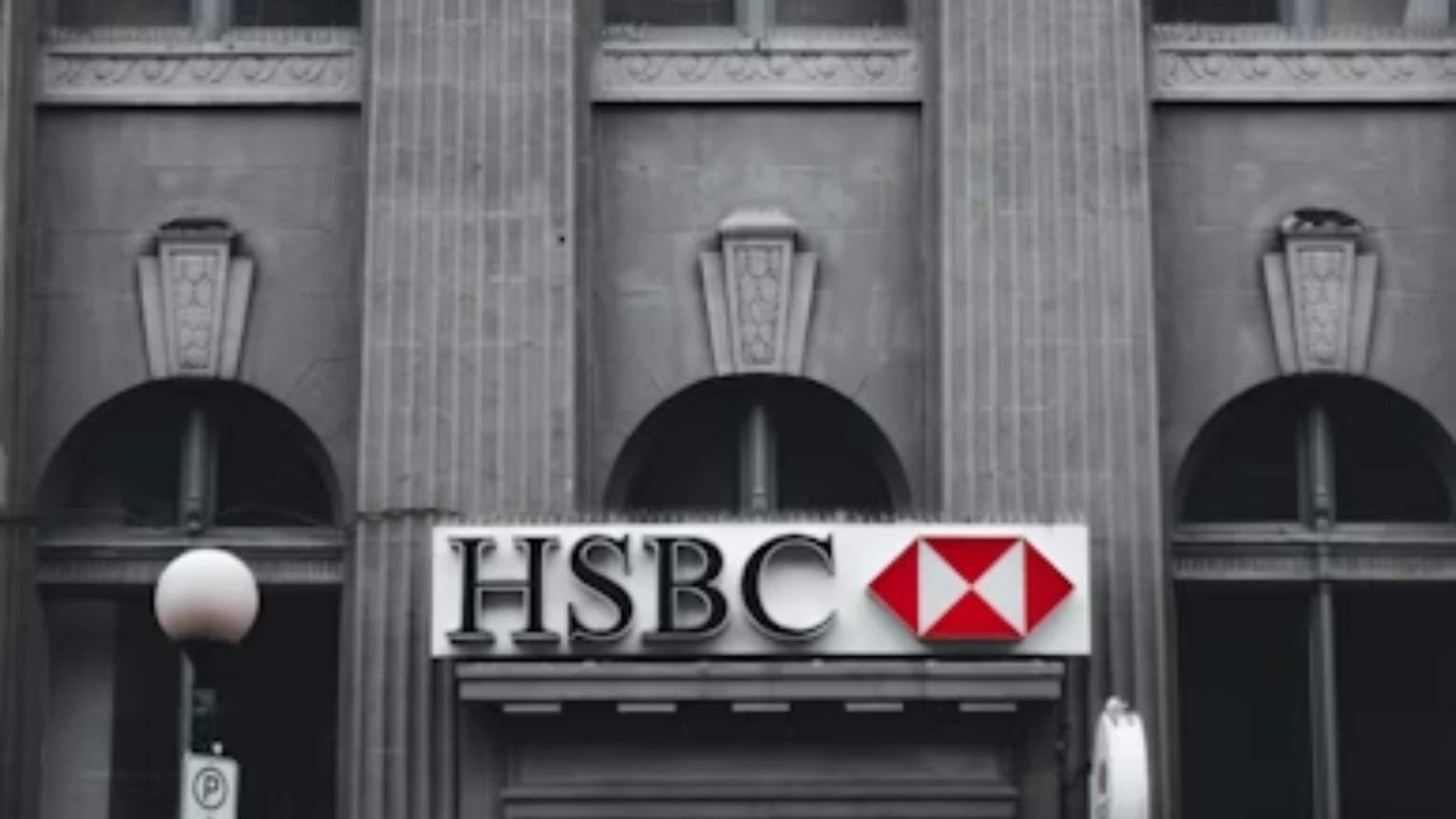 Sun reporter sends £1K to Katie Price's 'conman husband' — HSBC refunds ...