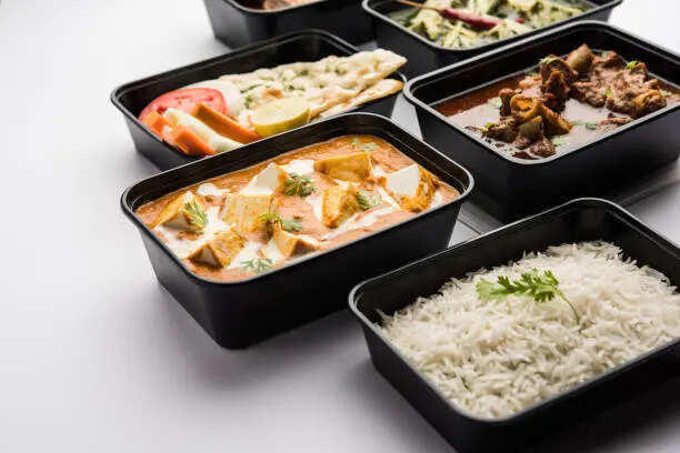 Indians discover 'tiny order' Zomato-Swiggy hack to save money ...