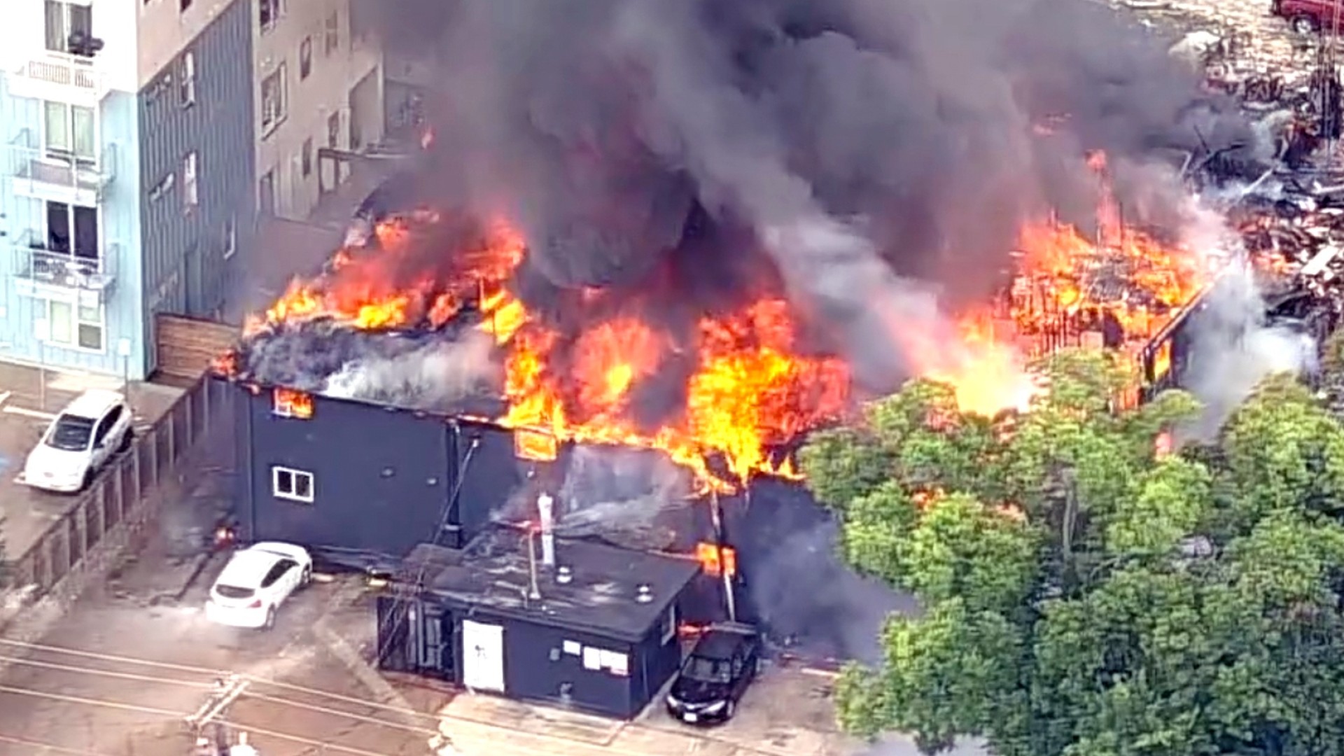 Powerful gas explosion in Dallas apartment building kills 3