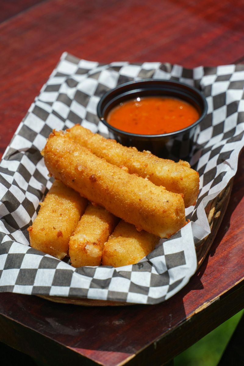 20 foods Americans always order for the table at casual restaurants
