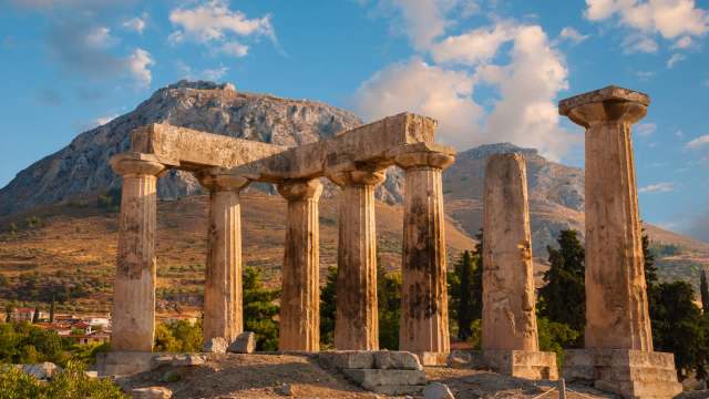 Scientists uncover the oldest hand-held wooden tools ever found ...