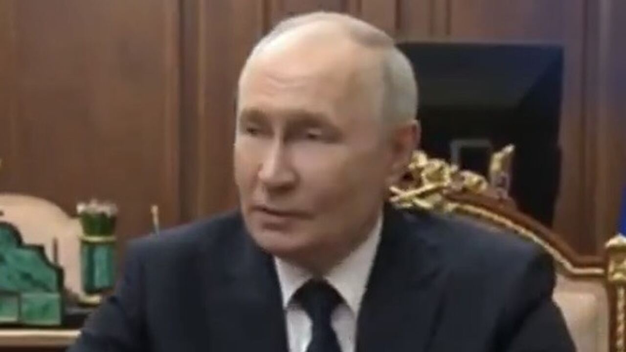 Theory about Putin "body double" resurfaces after alleged slip-up in video