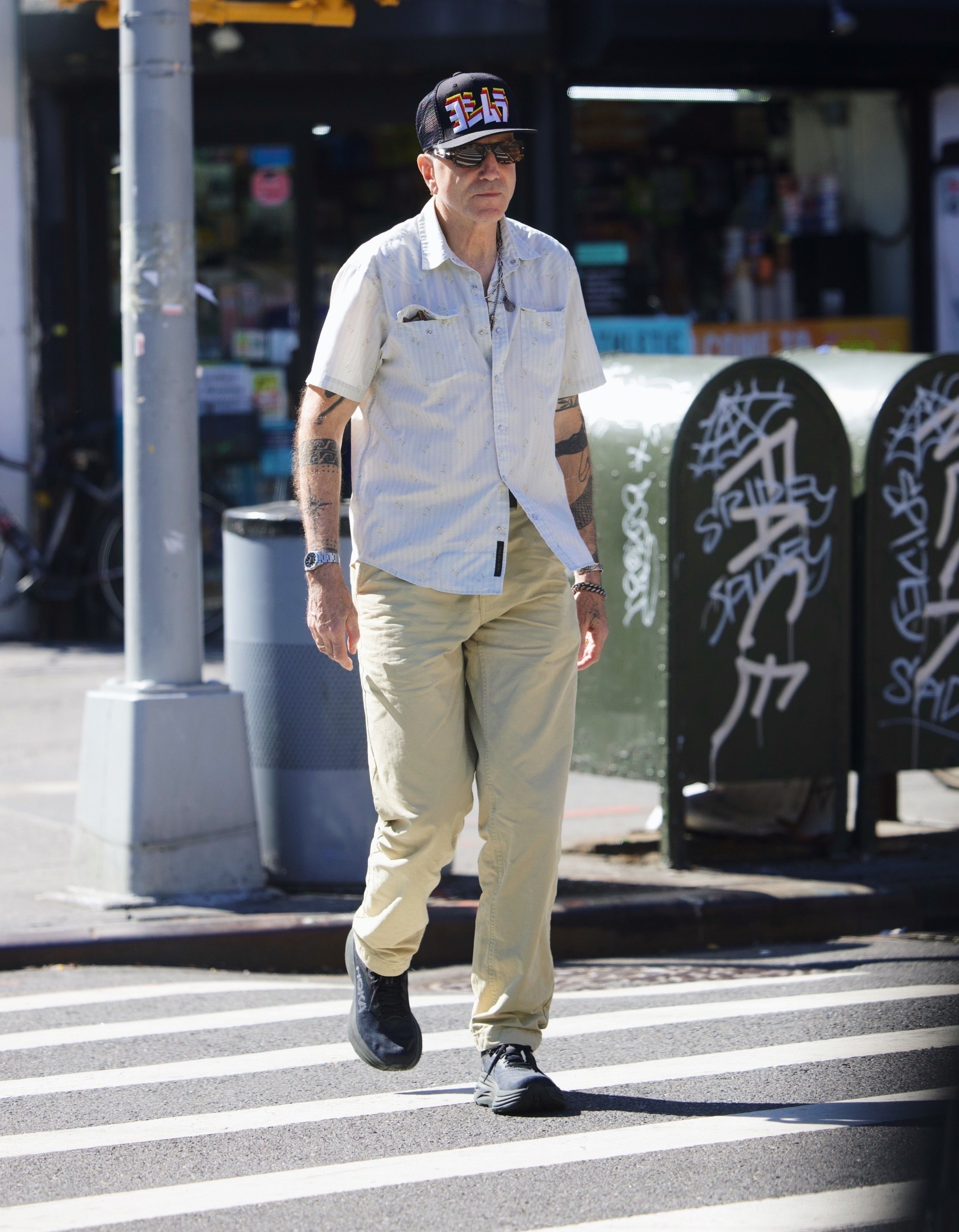 Daniel Day-Lewis is going through a khaki phase
