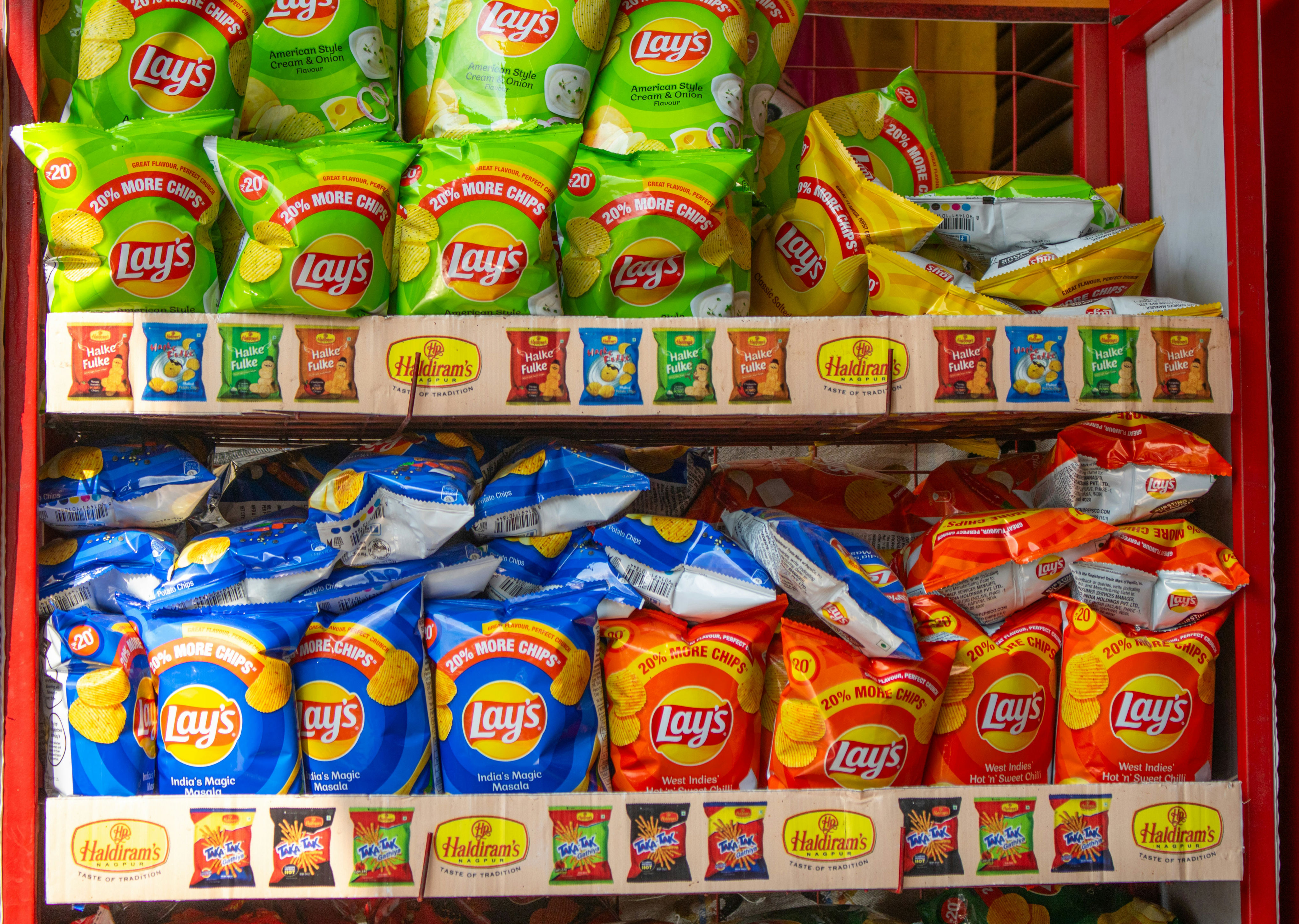Lay’s just dropped a new Canadian flavour and people who tried it say ...