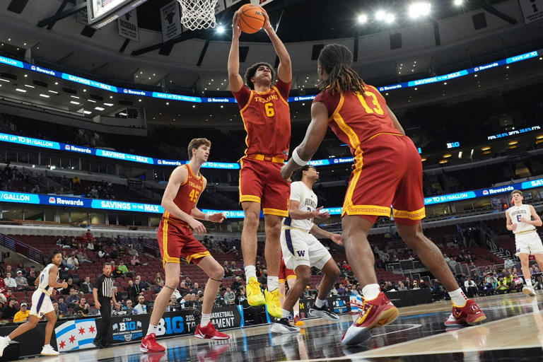 Jacob Cofie officially withdraws from NBA draft, returns to USC