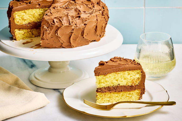 What flavor is yellow cake, exactly?