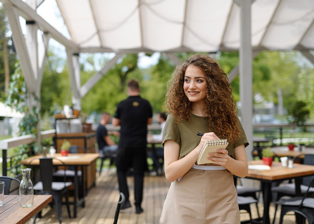 Summer hiring made simple: Your small business game plan for the busy ...