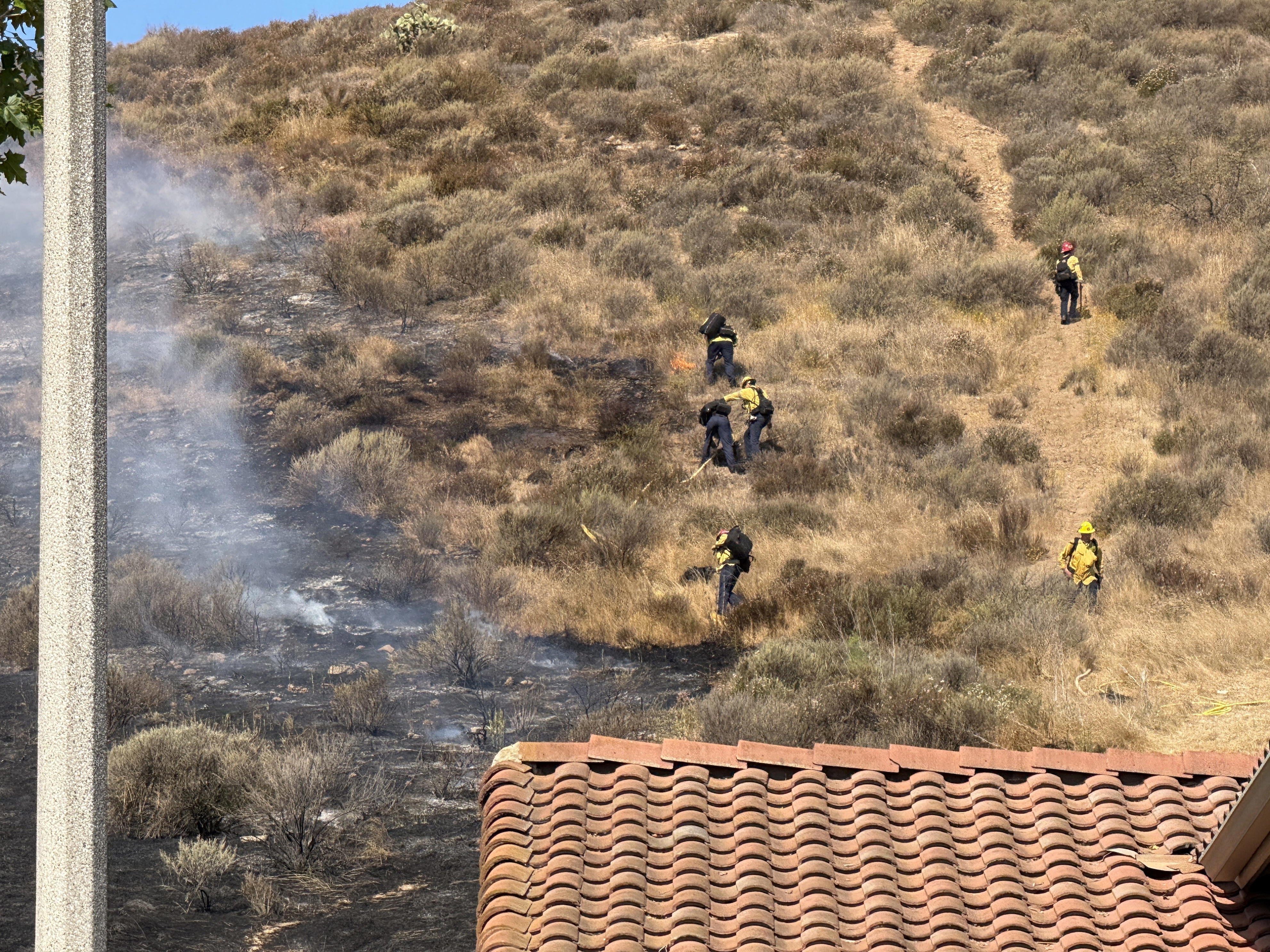 Updated: Evacuations lifted for Lesser Fire near Newbury Park High