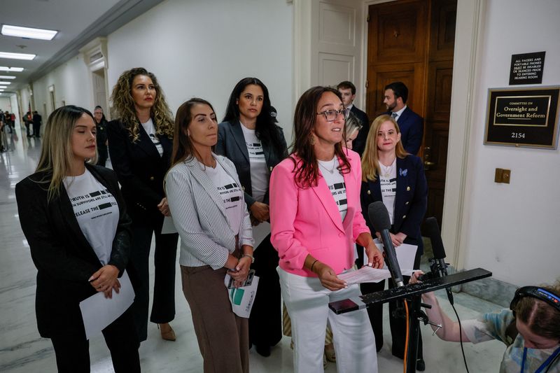 US Democrats say Bondi refuses to answer Trump questions in Epstein probe