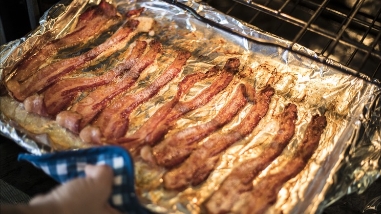What's the best temperature to cook bacon in the oven, really?